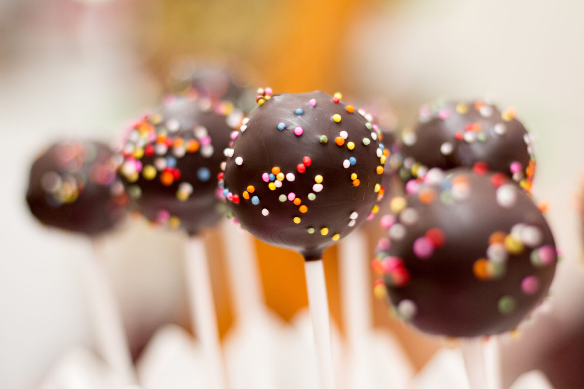 Easy, yummy cake pops