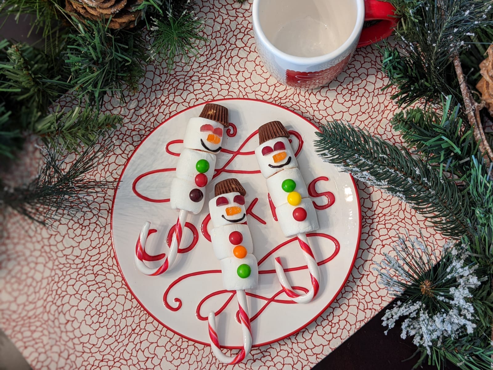 Super-Easy Edible Holiday Crafts